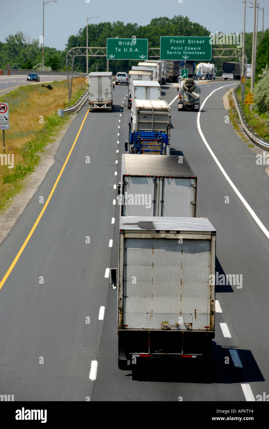 International border traffic jams Stock Photo - Alamy
