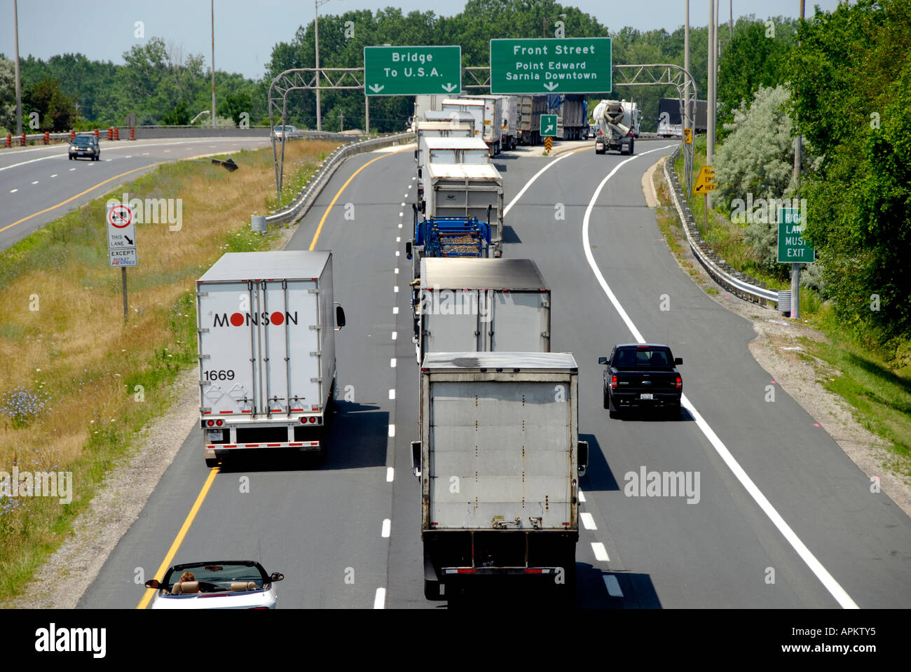 International border traffic jams Stock Photo - Alamy