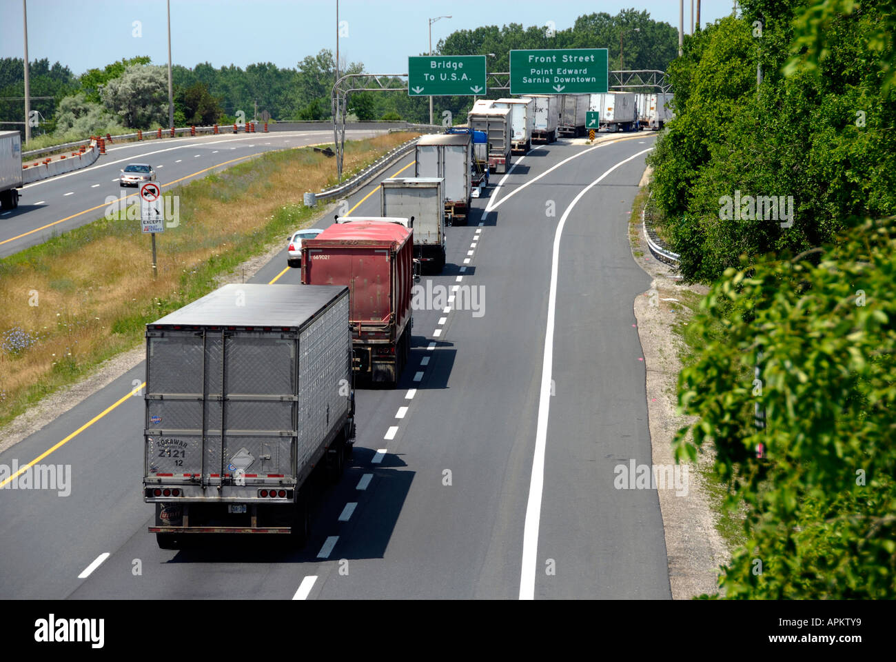 International border traffic jams Stock Photo - Alamy