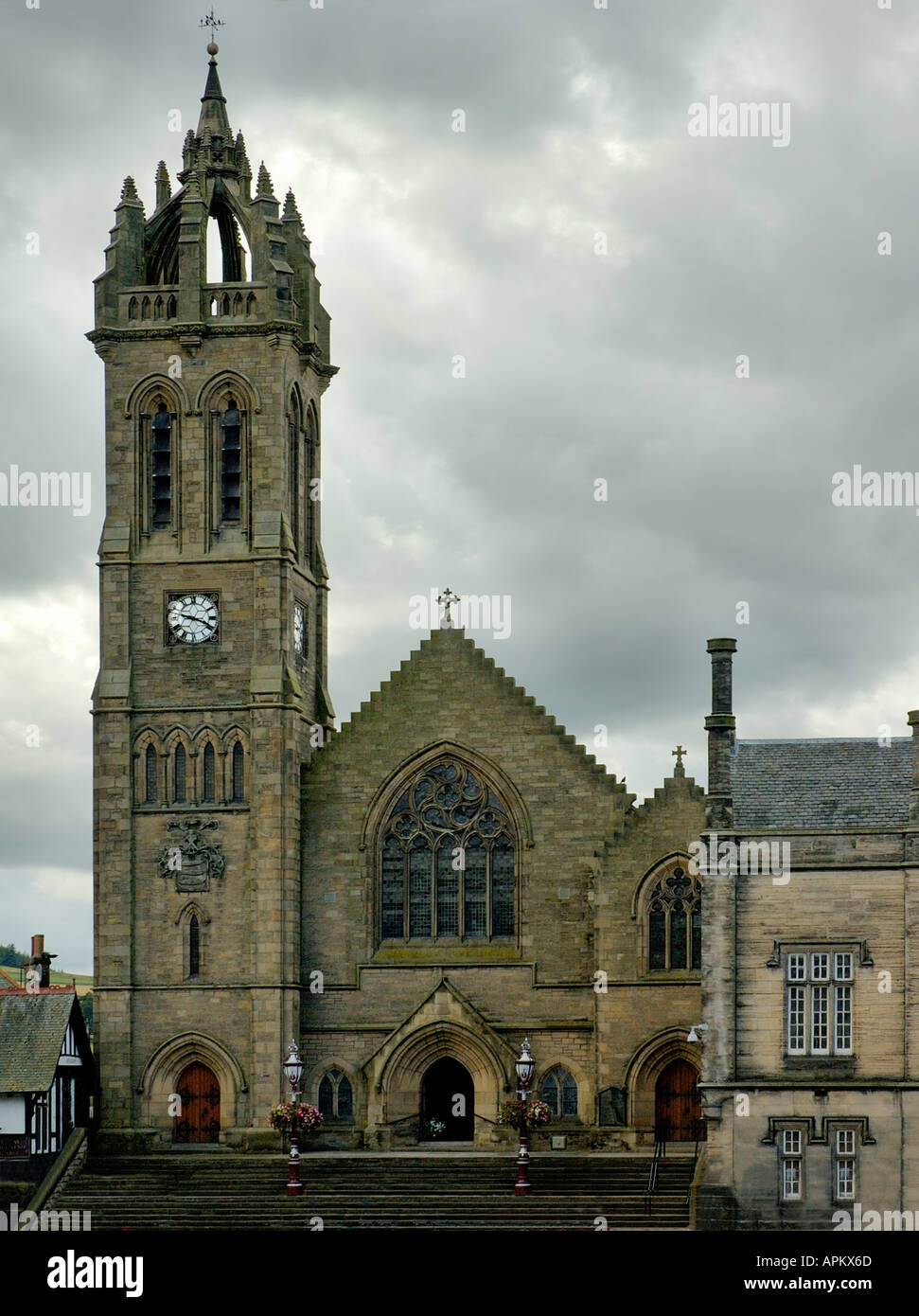Old parish church peebles hi-res stock photography and images - Alamy