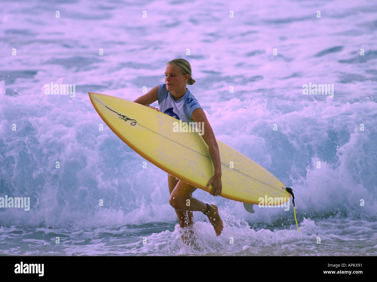 Blue Crush Kate Bosworth Surfing