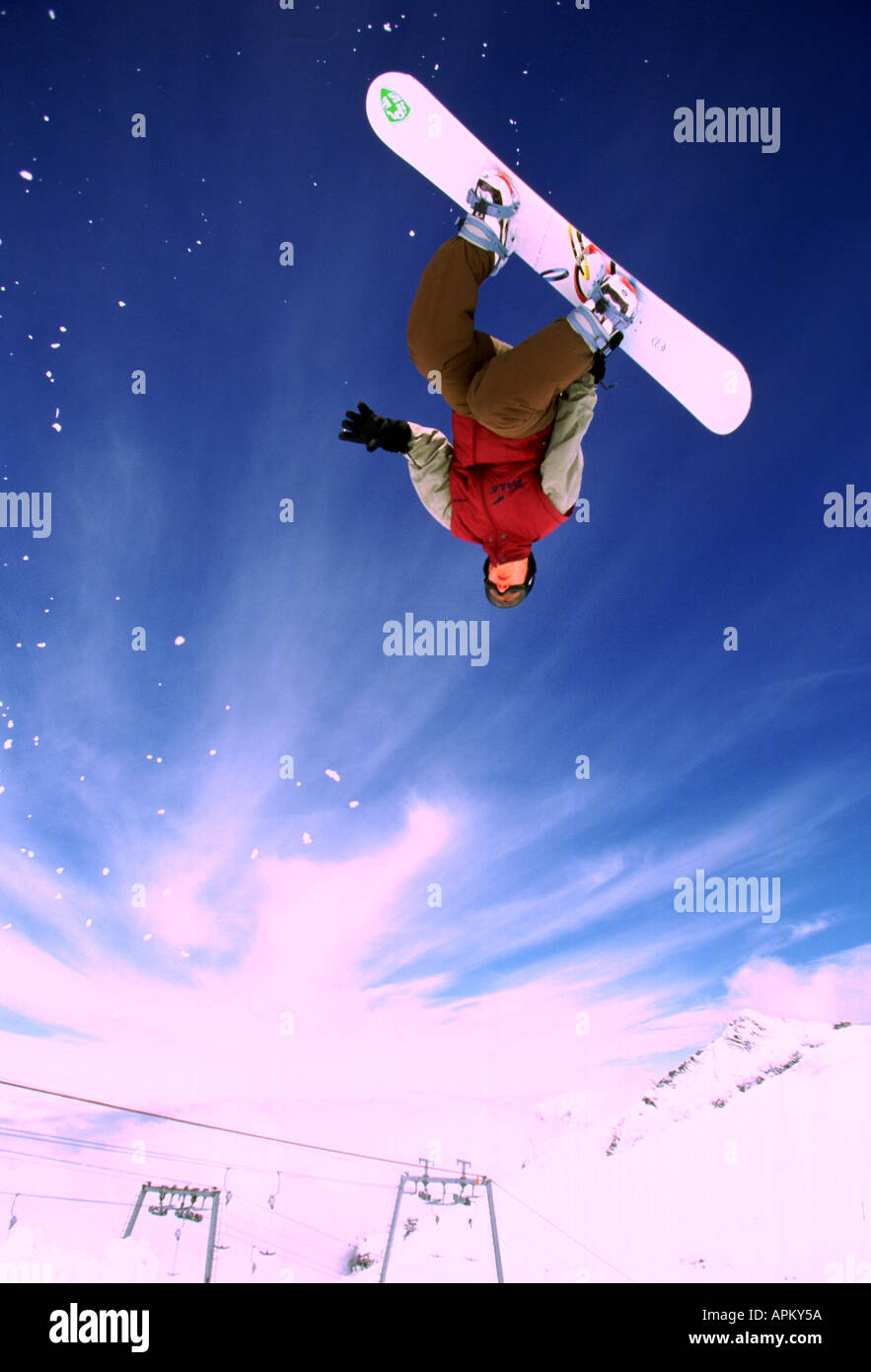 Snowboarding action hi-res stock photography and images - Alamy