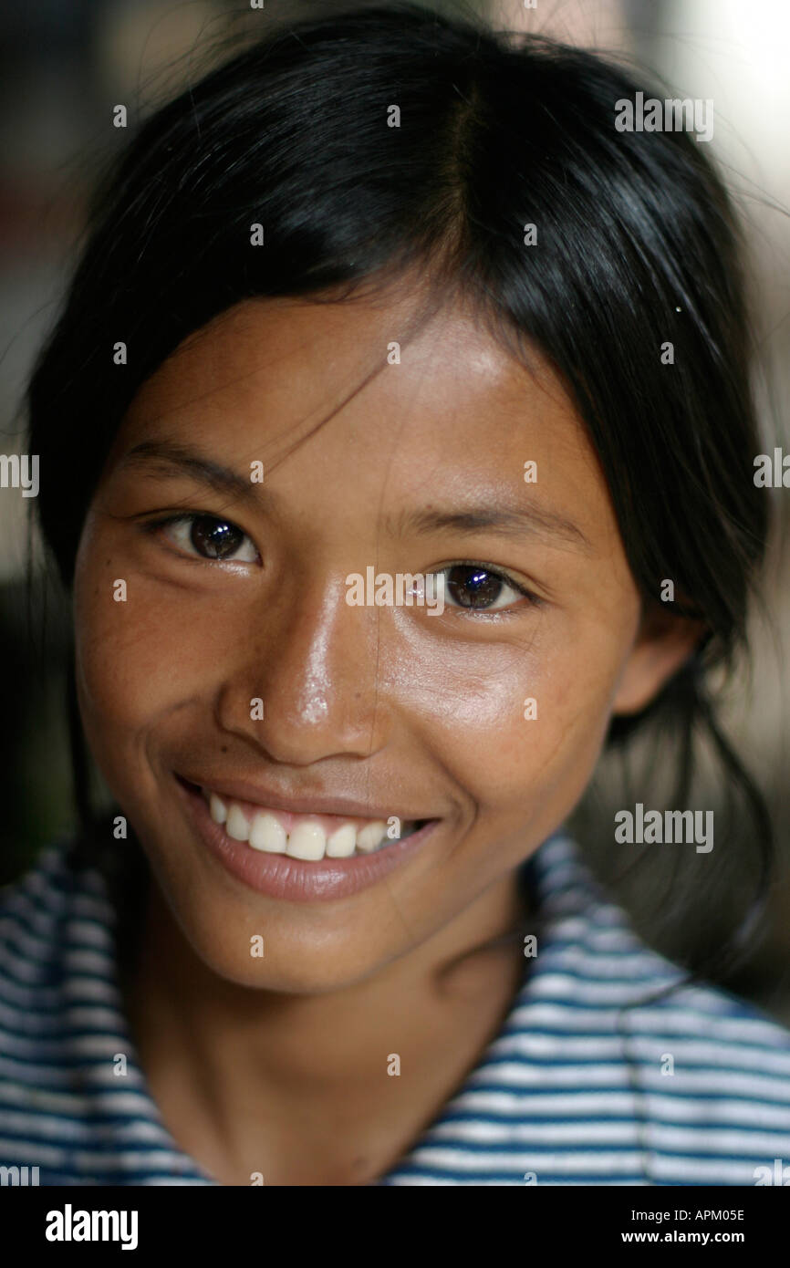 Close up of cambodian pretty cambodian girl smiling Stock Photo - Alamy