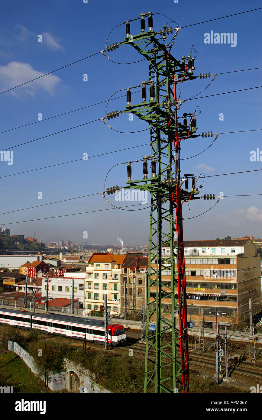 Tren de electricidad hi-res stock photography and images - Alamy