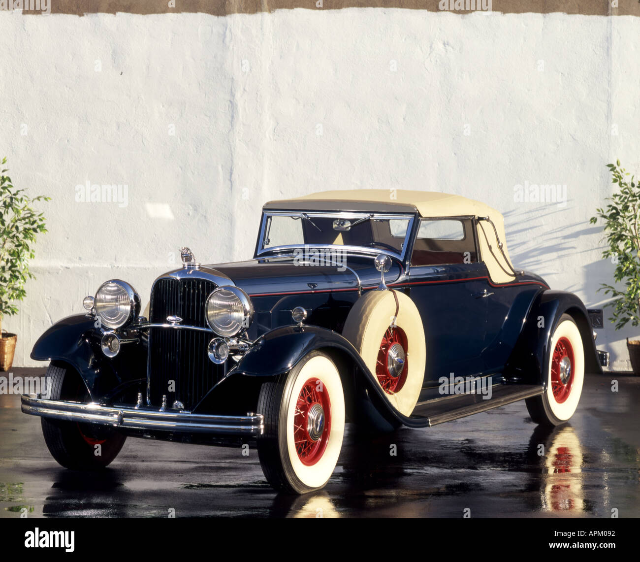 1932 lincoln model KB convertable roadster Stock Photo - Alamy