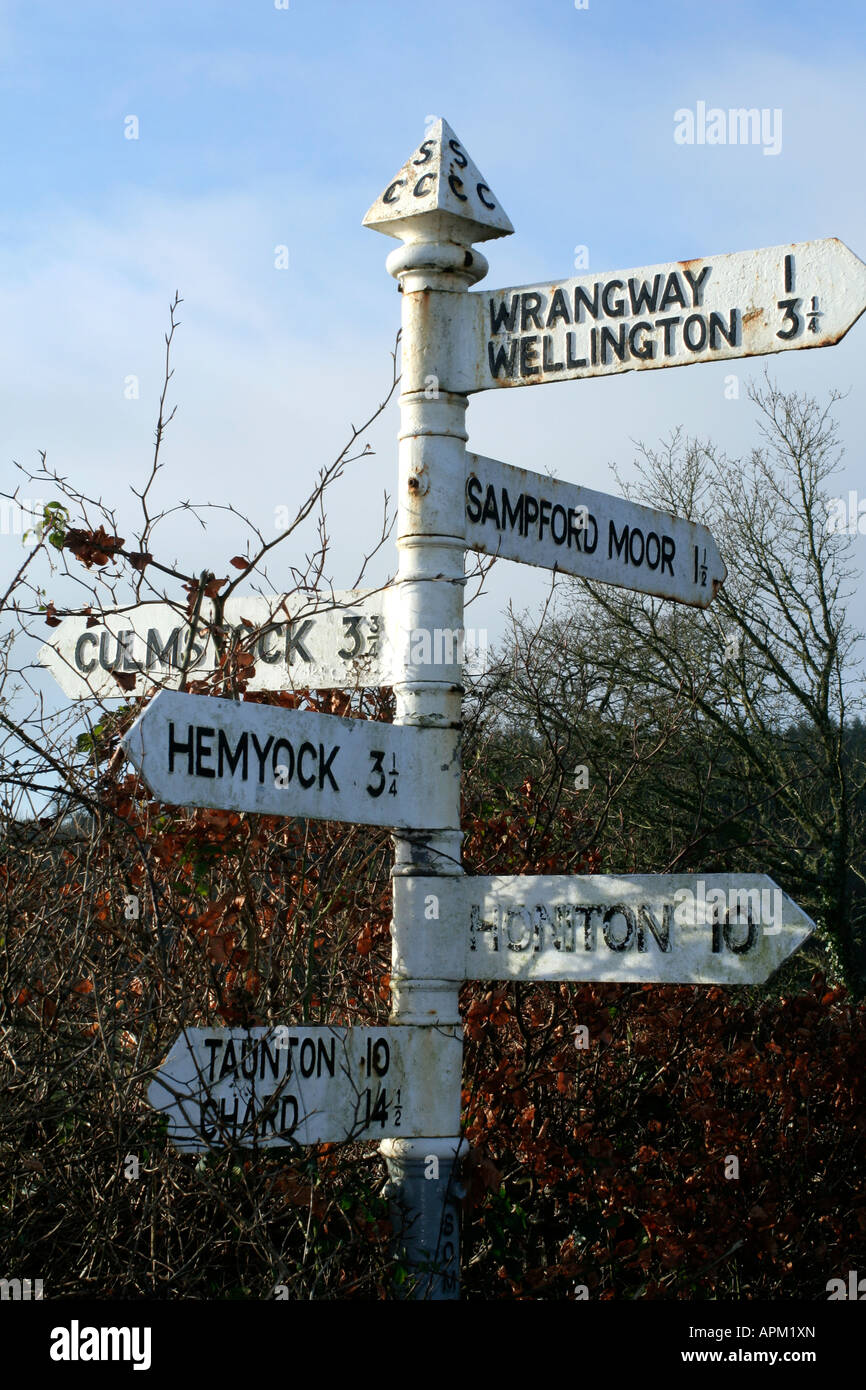 Devon and somerset border hi-res stock photography and images - Alamy