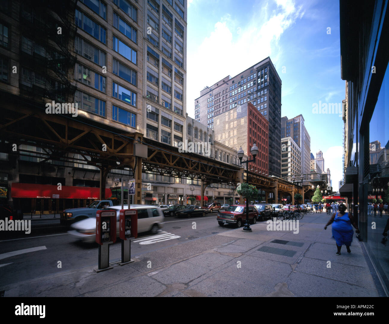 Chicago street scene with the L Track Stock Photo - Alamy