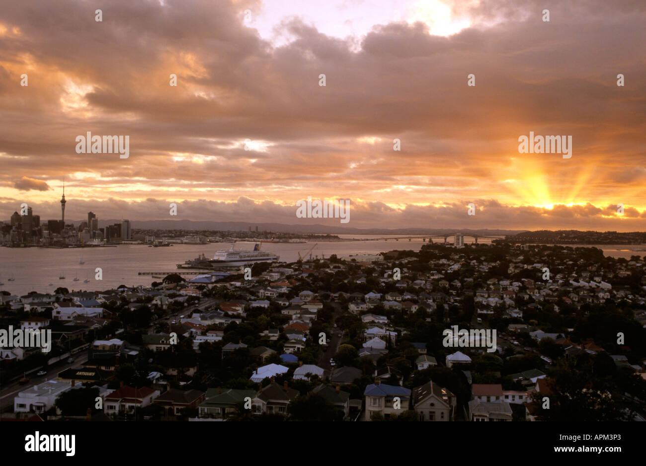 Auckland City, sunset, New Zealand Stock Photo - Alamy