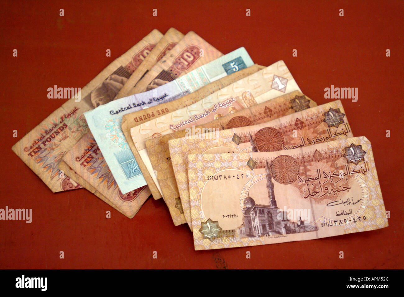Travellers cheque hi-res stock photography and images - Alamy