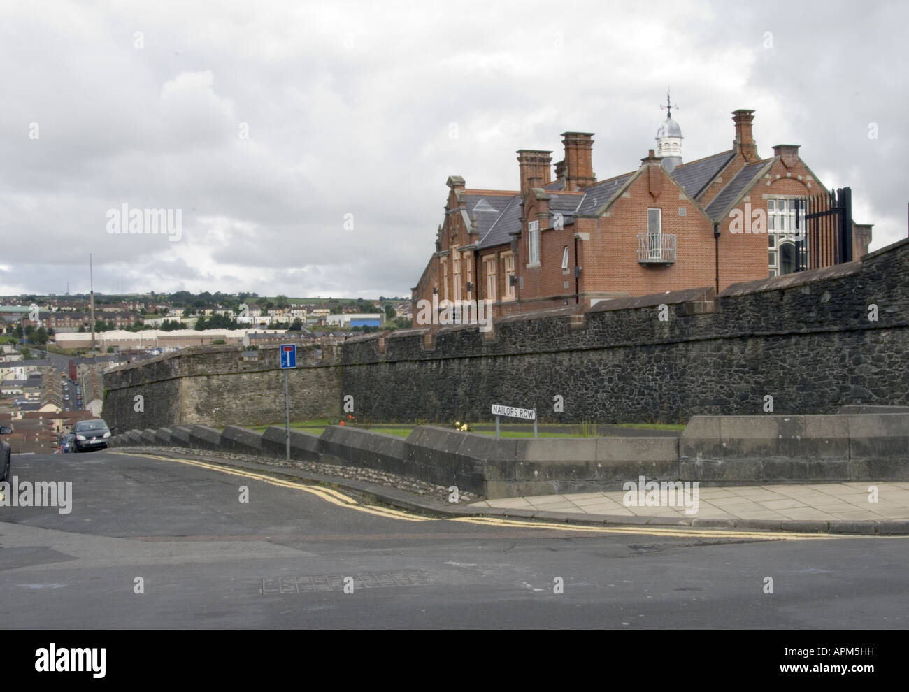 1689 siege of derry city hi-res stock photography and images - Alamy