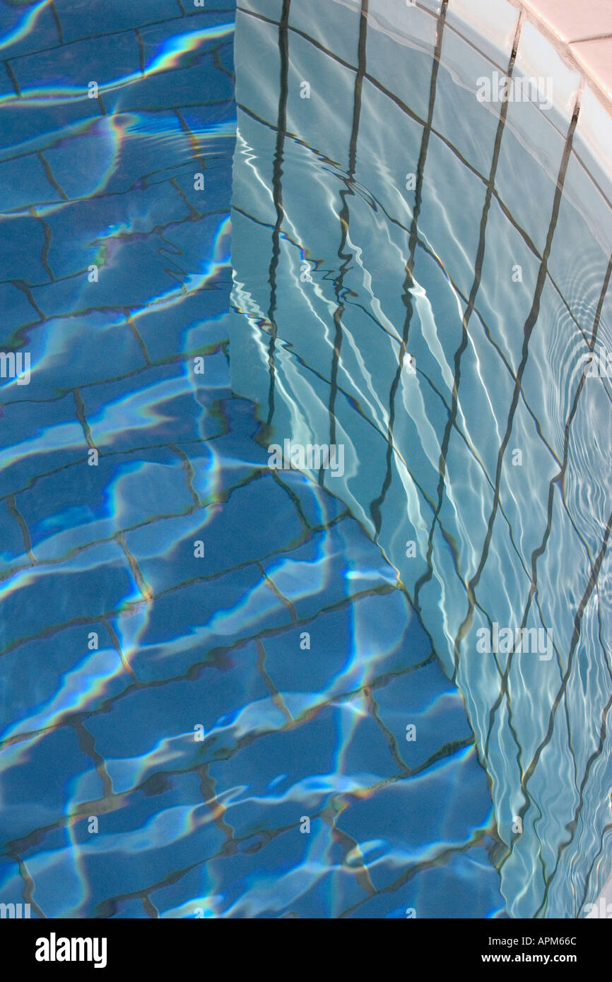 Deep plunge pool of spa water. Deep Blue Stock Photo - Alamy