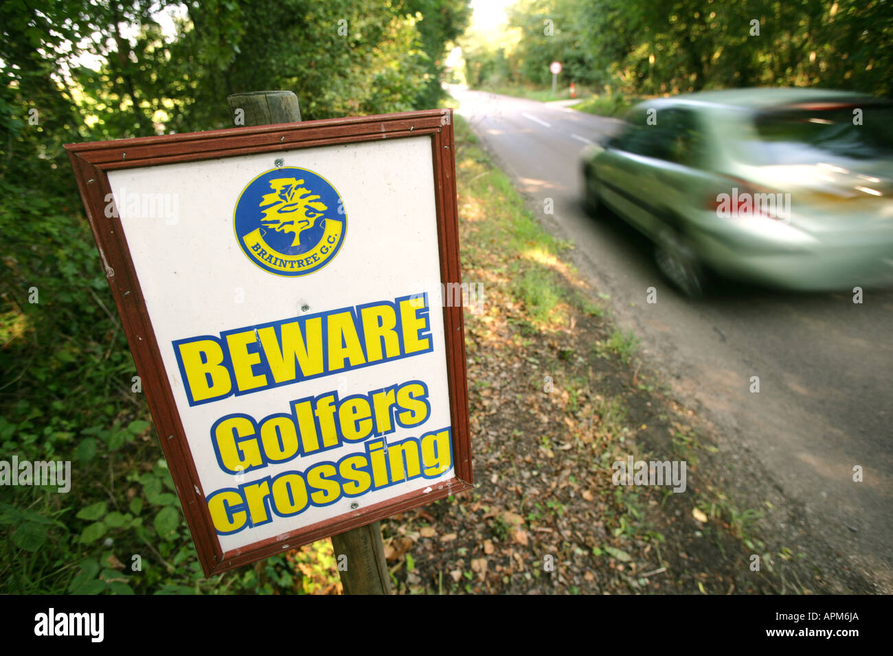 Beware golfers crossing road hi-res stock photography and images - Alamy