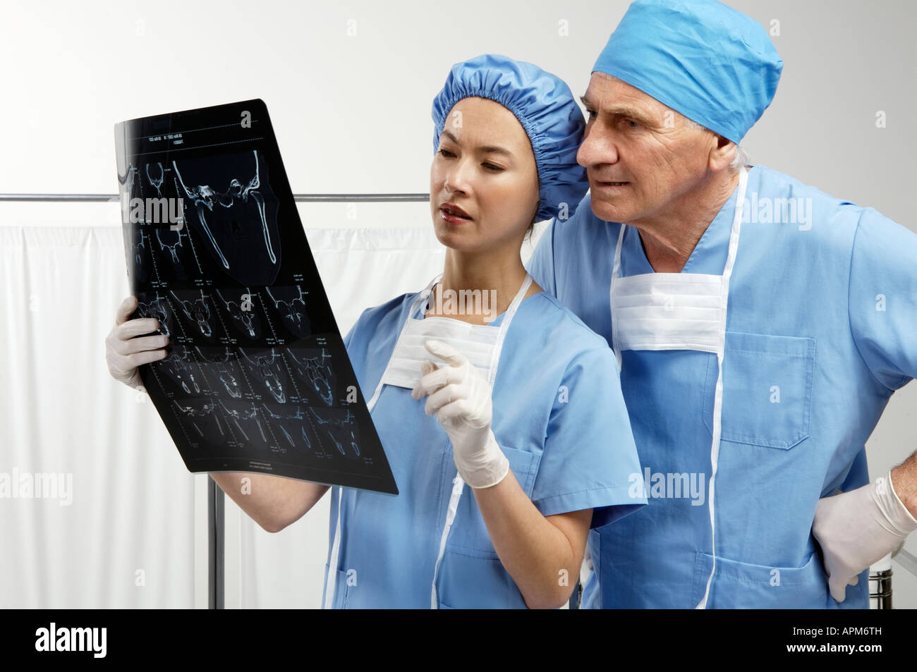 Doctors instruments hi-res stock photography and images - Alamy