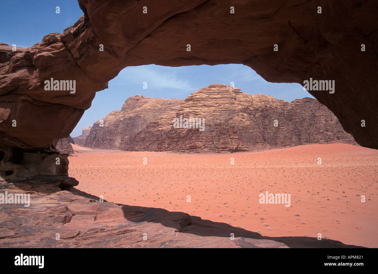 Wadi Rum Jordan rock arch Stock Photo - Alamy