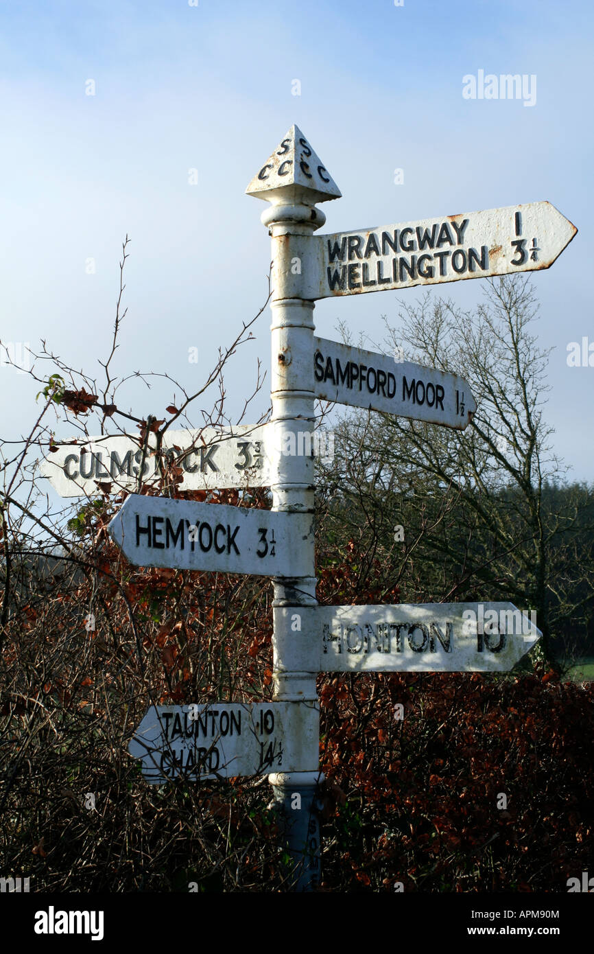 Devon and somerset border hi-res stock photography and images - Alamy