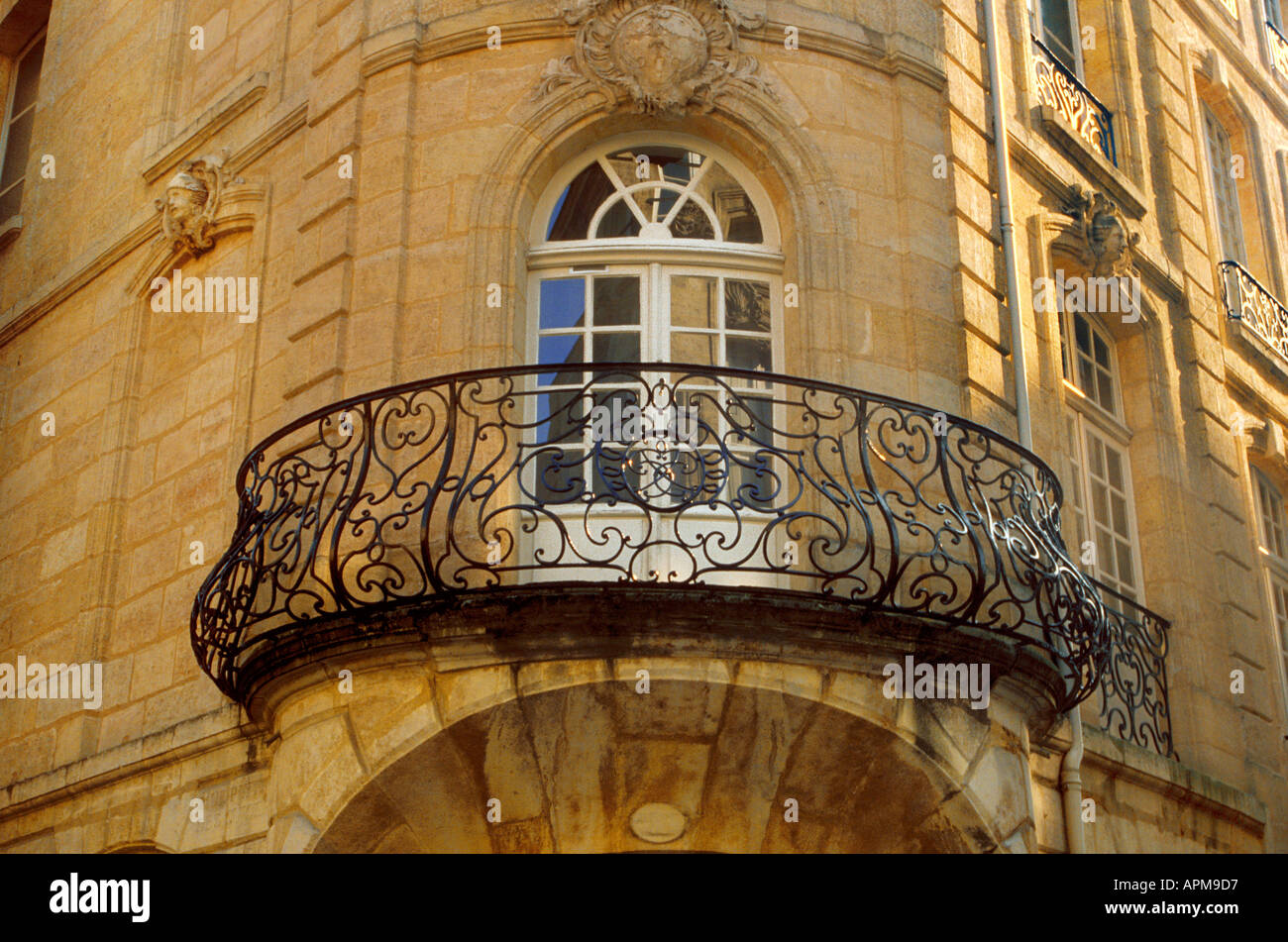 BALCONY IN BORDEAUX FRANCE Stock Photo - Alamy