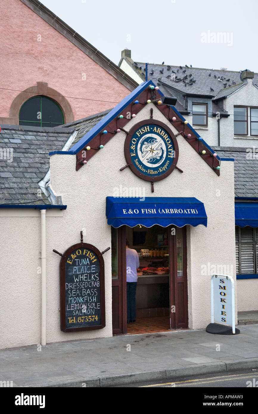 Roadside fish merchant hi-res stock photography and images - Alamy