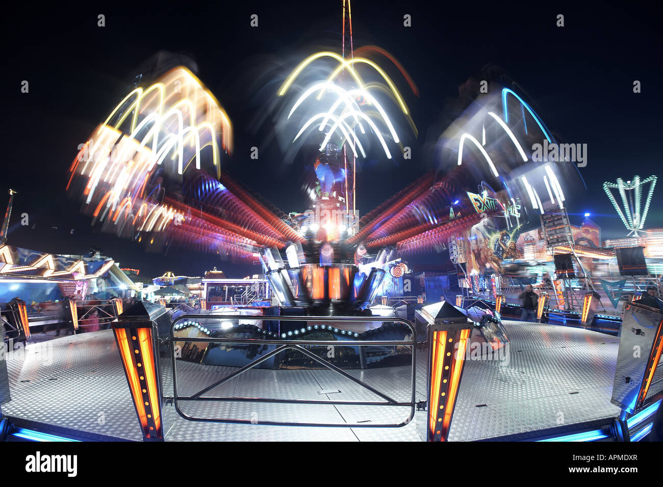 Hull fair hi-res stock photography and images - Alamy