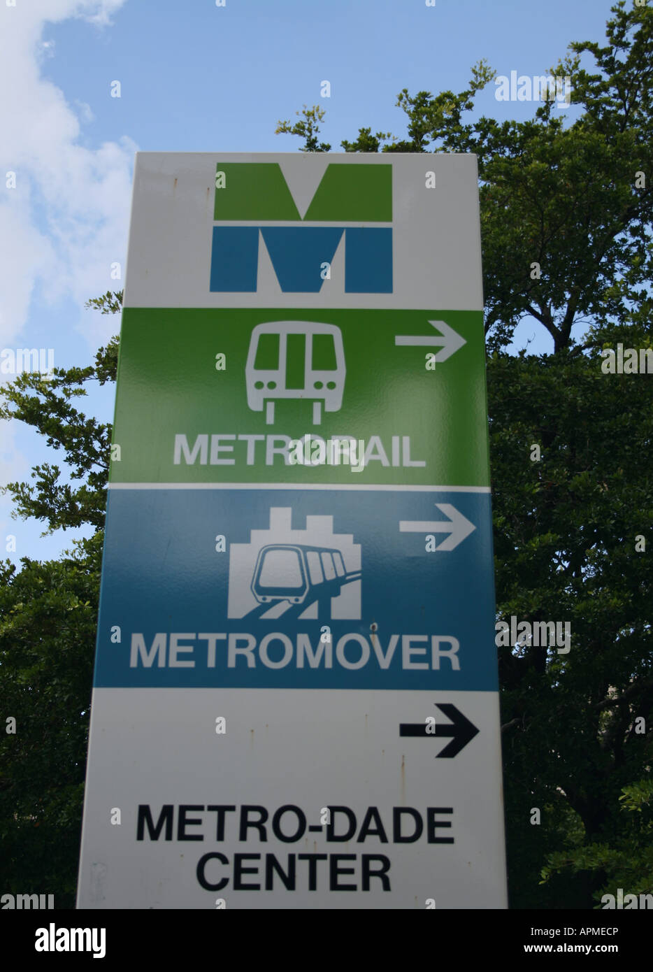 Miami dade metromover hi-res stock photography and images - Alamy