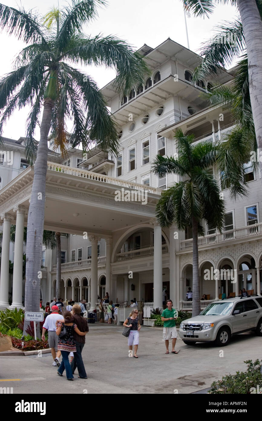 Sheraton Moana Surfrider Hotel entrance Waikiki Beach Honolulu Hawaii ...
