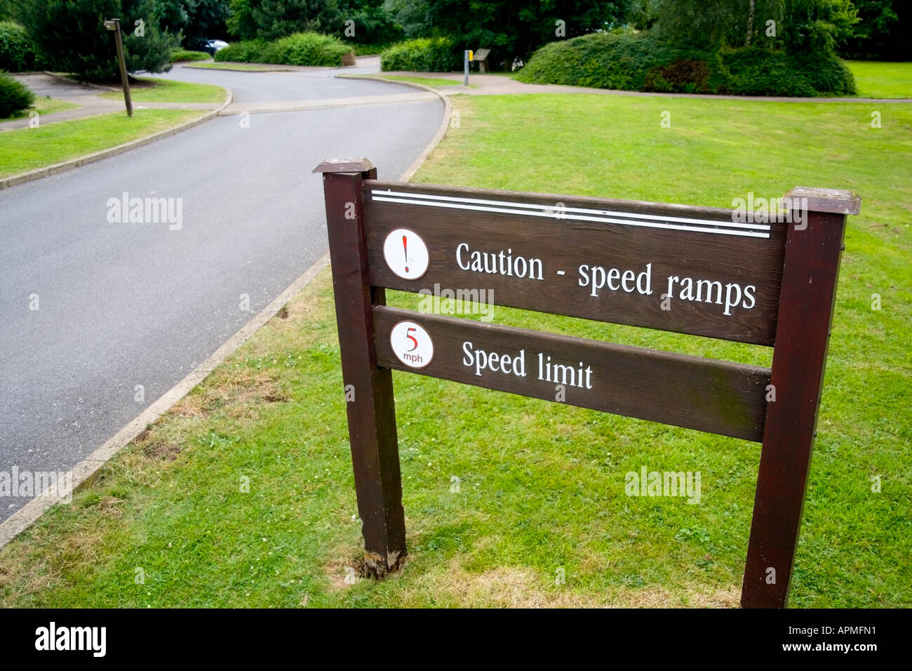 caution speed ramps 5mph speed limit sign Stock Photo - Alamy
