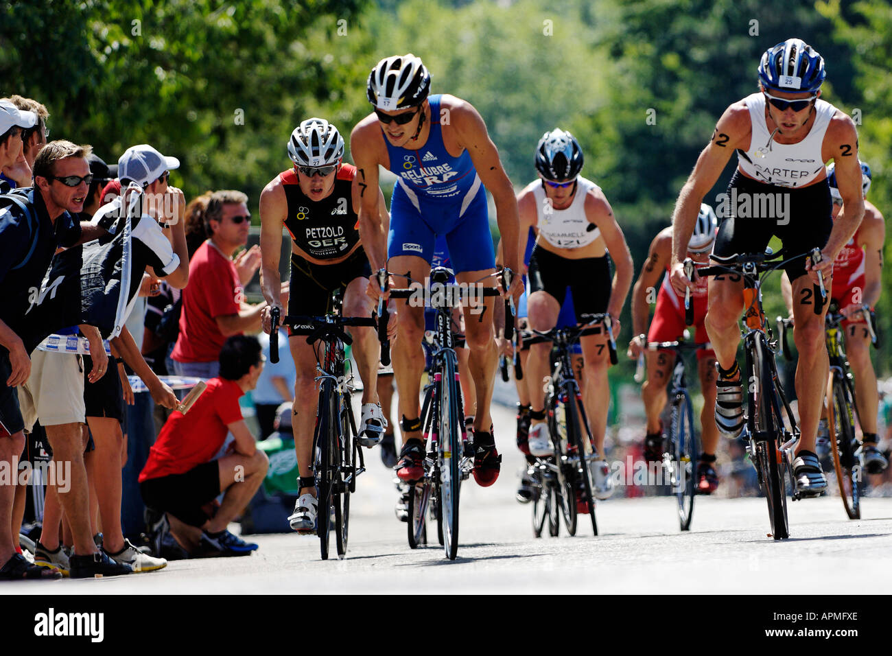 Championships spectators hi-res stock photography and images - Alamy