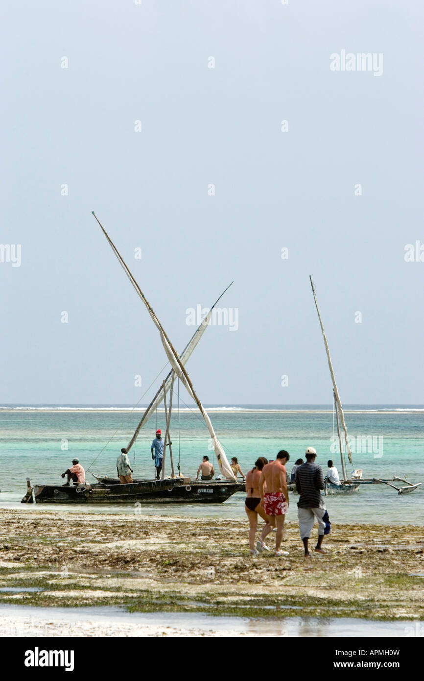 Traditional boat lateen sails hi-res stock photography and images - Alamy