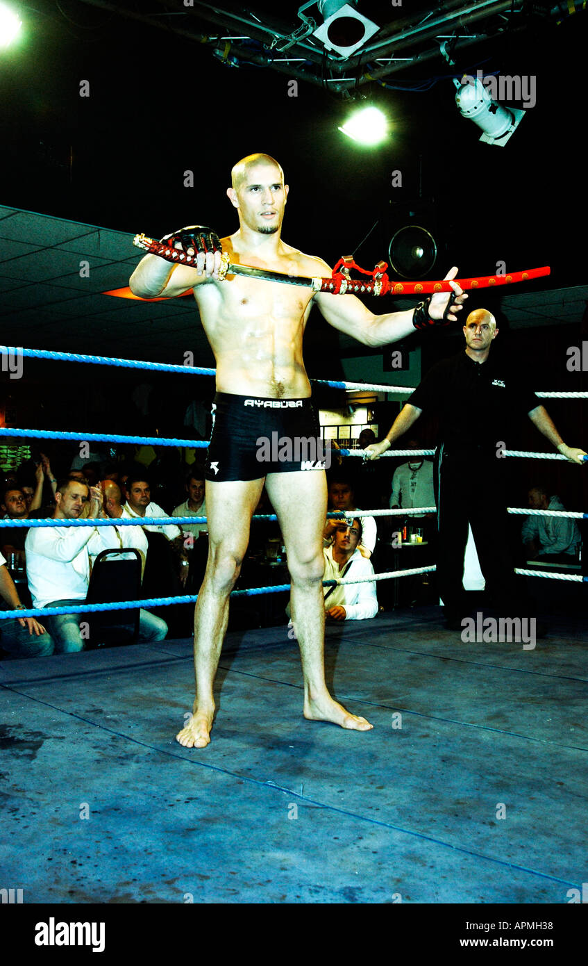 Underground fighting ring hi-res stock photography and images - Alamy