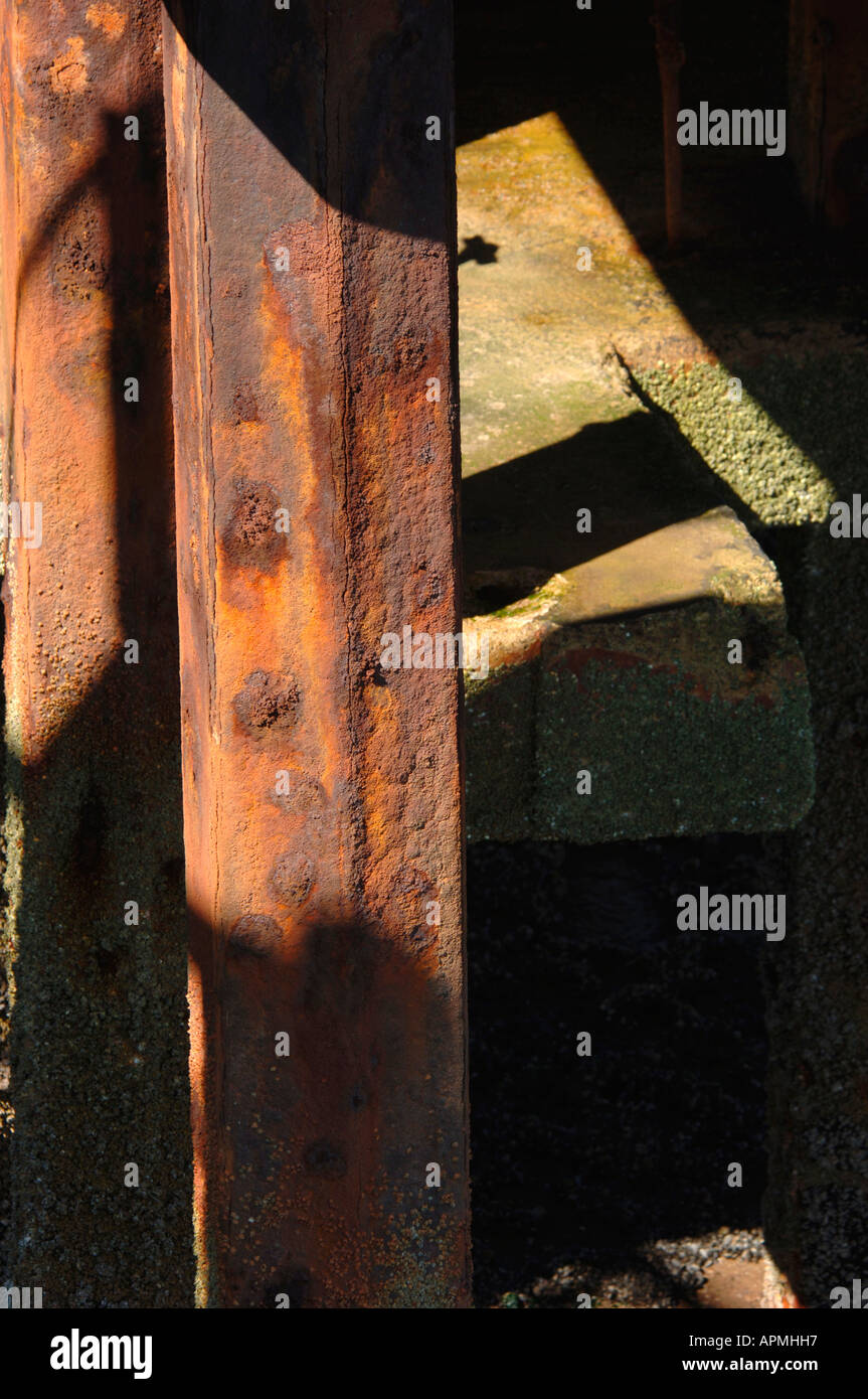 Rusting girder hi-res stock photography and images - Alamy