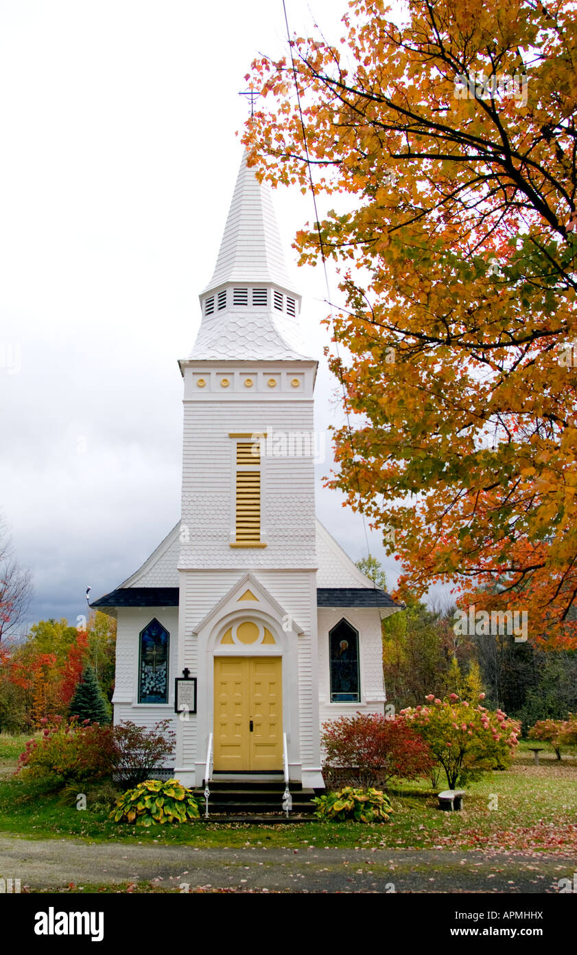 Beautiful white church in fall foliage color of St Matthews Episcopal ...
