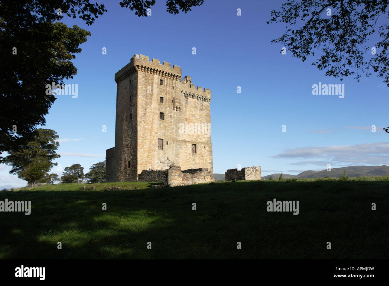 Clackmannan Tower, former ancestral home of Bruce family Stock Photo ...