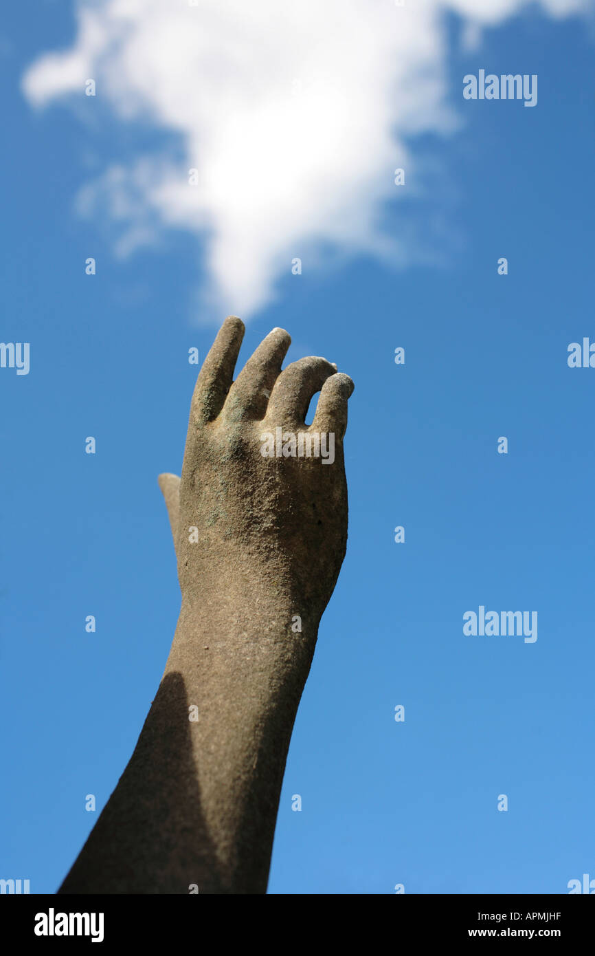 Smoking statue hi-res stock photography and images - Alamy