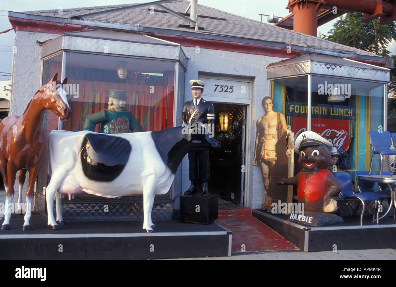 Antiques shop OFF THE WALL at Melrose Avenue in Hollywood Los Angeles ...