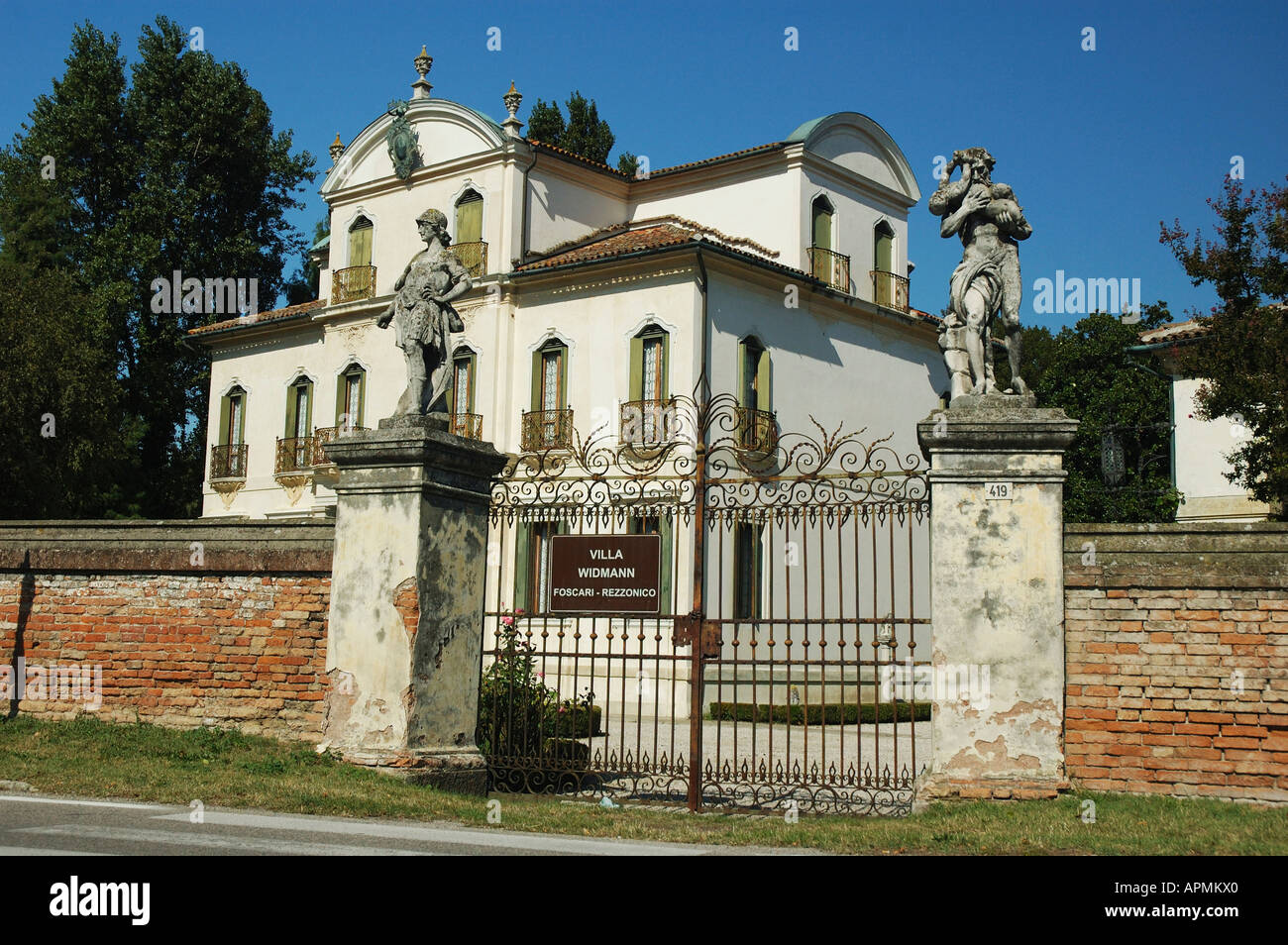Villa widmann hi-res stock photography and images - Alamy