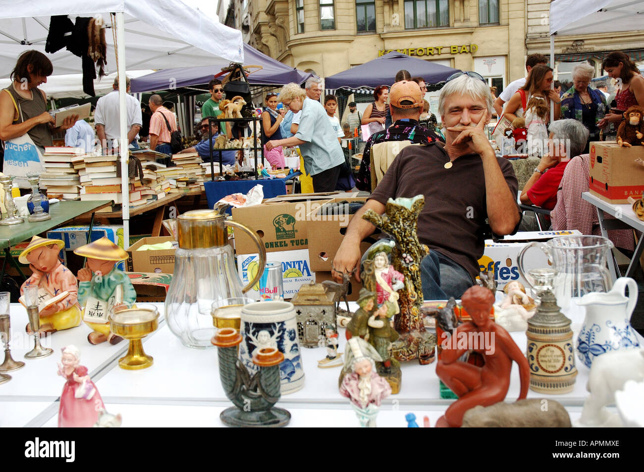 Flea Market Flohmarkt Naschmarkt Vienna High Resolution Stock ...