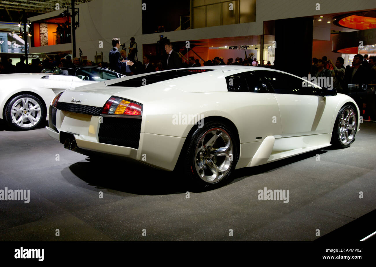 Lamborghini Alar Wallpaper