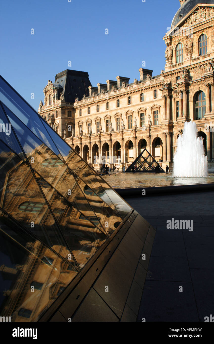 The Glass Pyramid and Richelieu Wing at the Musee Du Louvre Paris ...