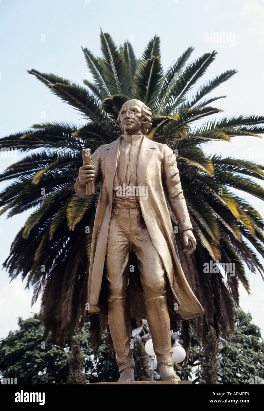 Father hidalgo statue hi-res stock photography and images - Alamy
