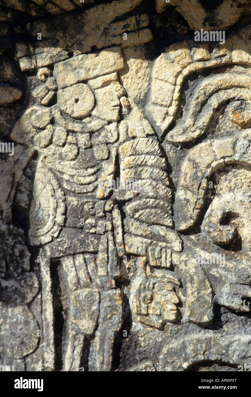 Detail of a wall carving at Chichen Itza a Mayan site Stock Photo - Alamy