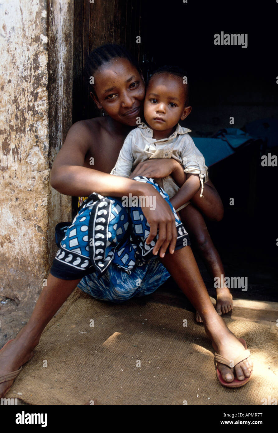 Mother and child Babati, Tanzania Stock Photo - Alamy