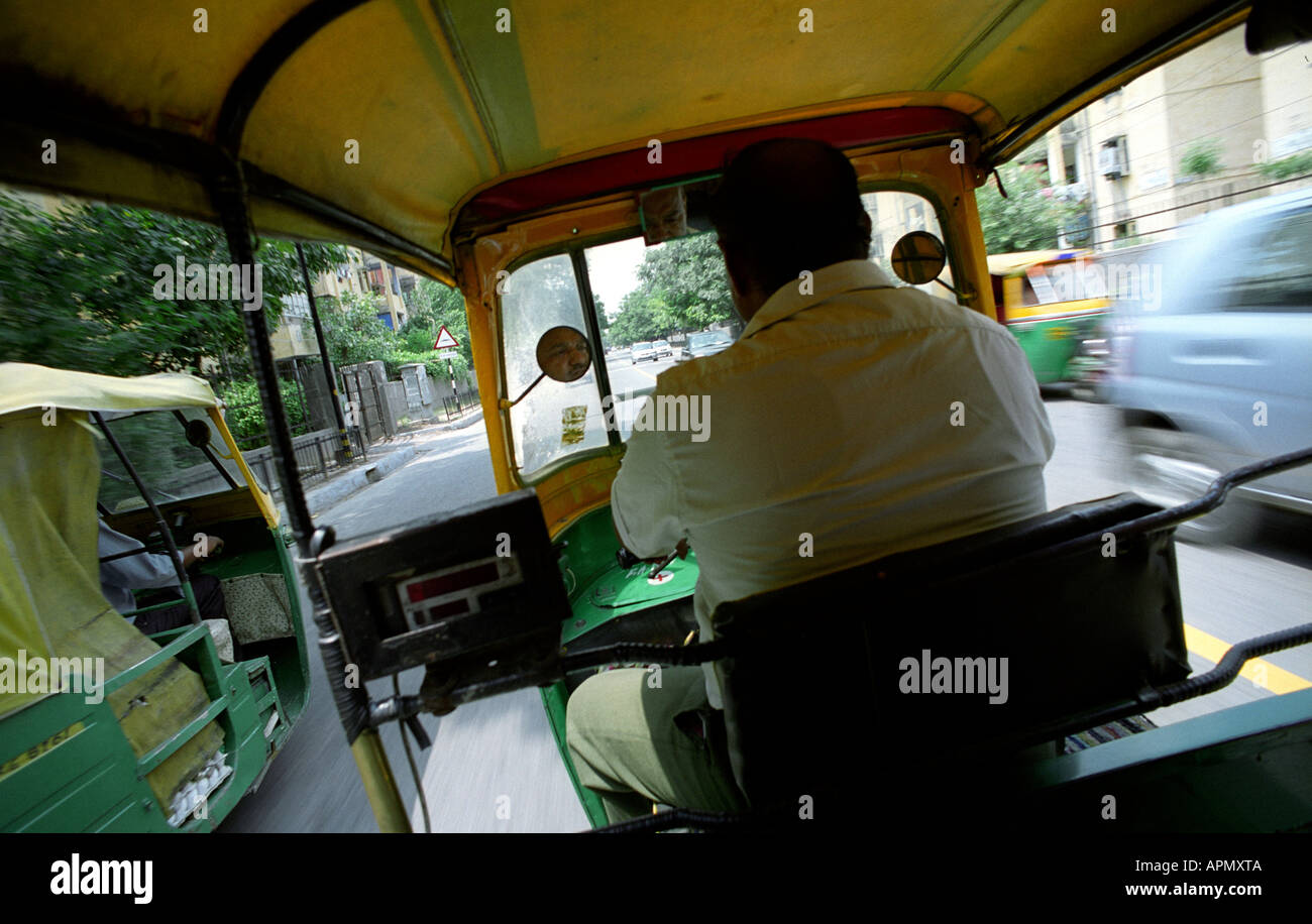 INDIA DELHI AUTO RICKSHAW DRIVING THROUGH DELHI Stock Photo - Alamy