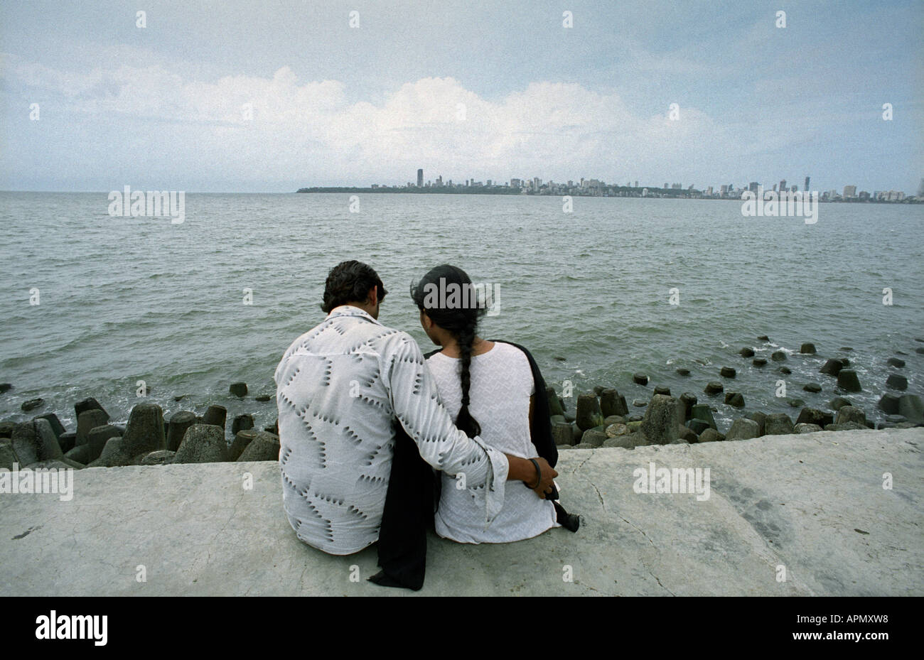 INDIA MUMBAI BOMBAY LOOKING WEST ACROSS BACK BAY FROM MARINE DRIVE 2006 ...