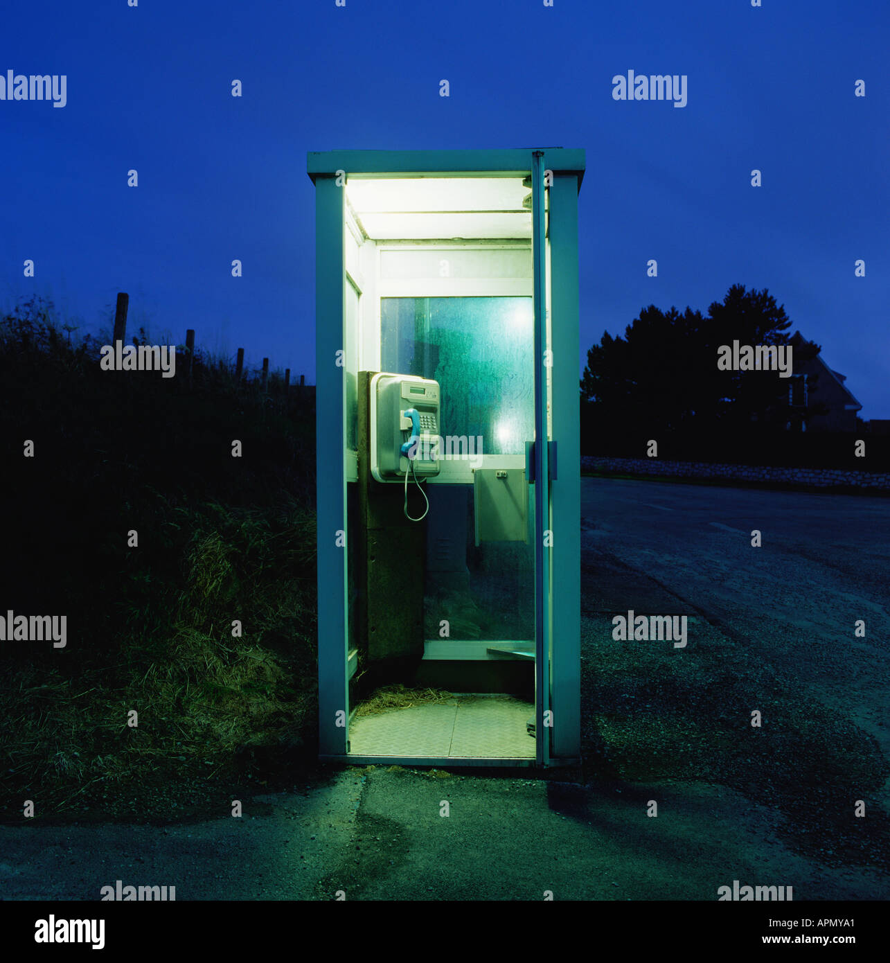 Isolation booth hi-res stock photography and images - Alamy