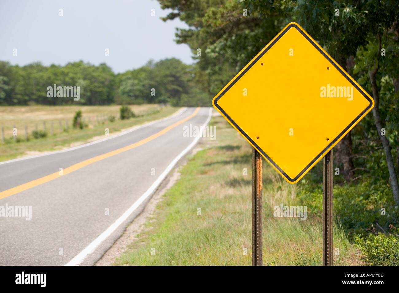 Blank road sign Stock Photo - Alamy