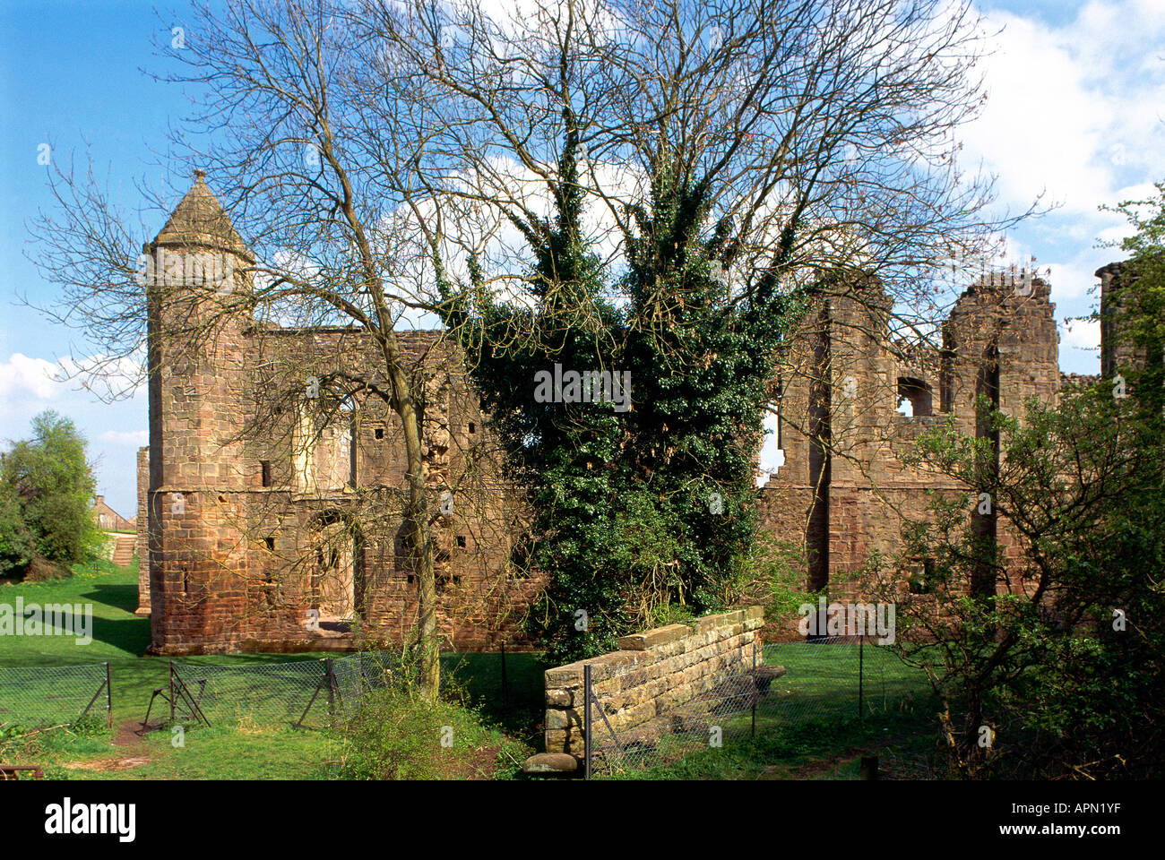 Spofforth castle hi-res stock photography and images - Alamy