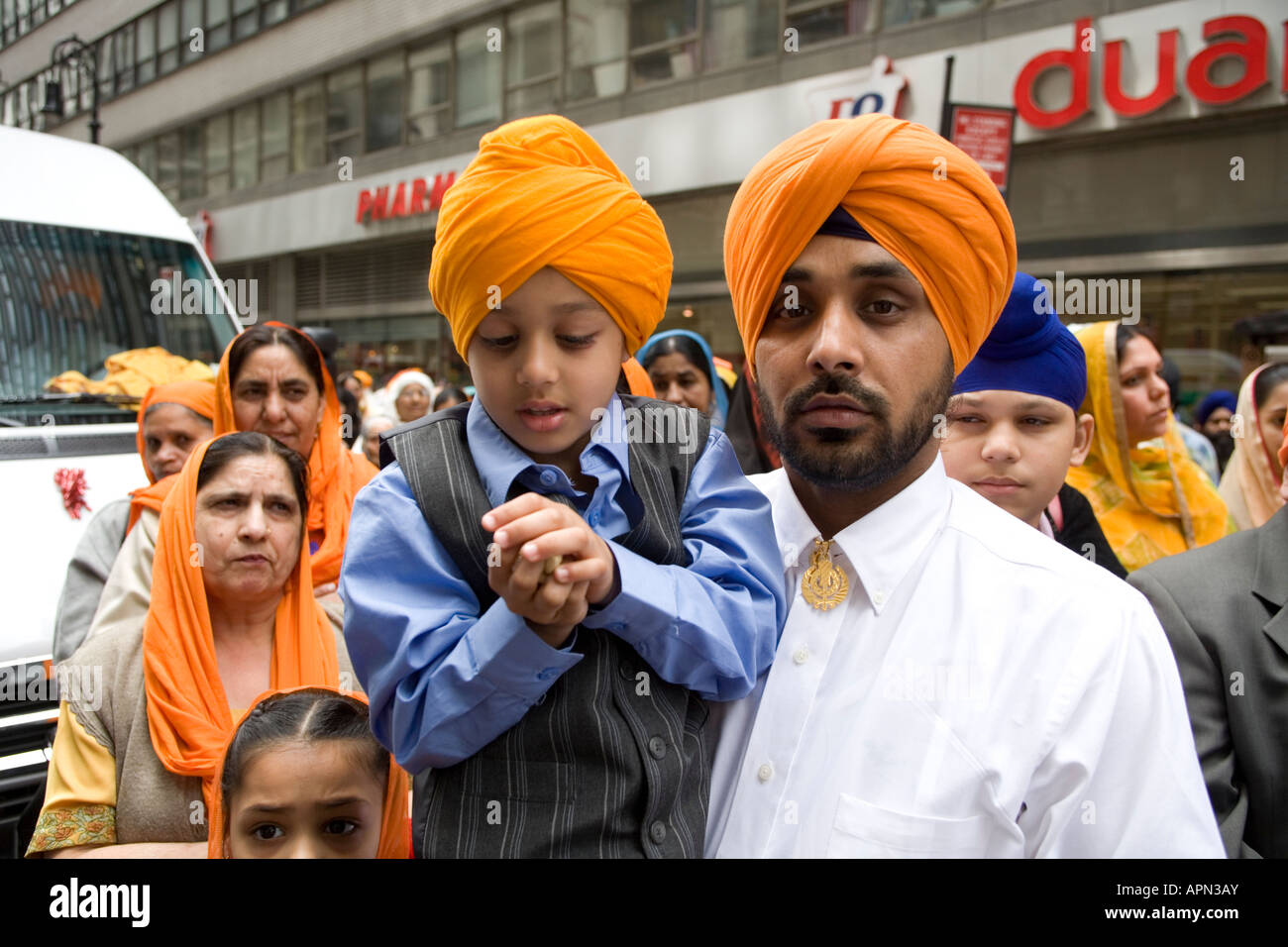 Sikh father hi-res stock photography and images - Alamy