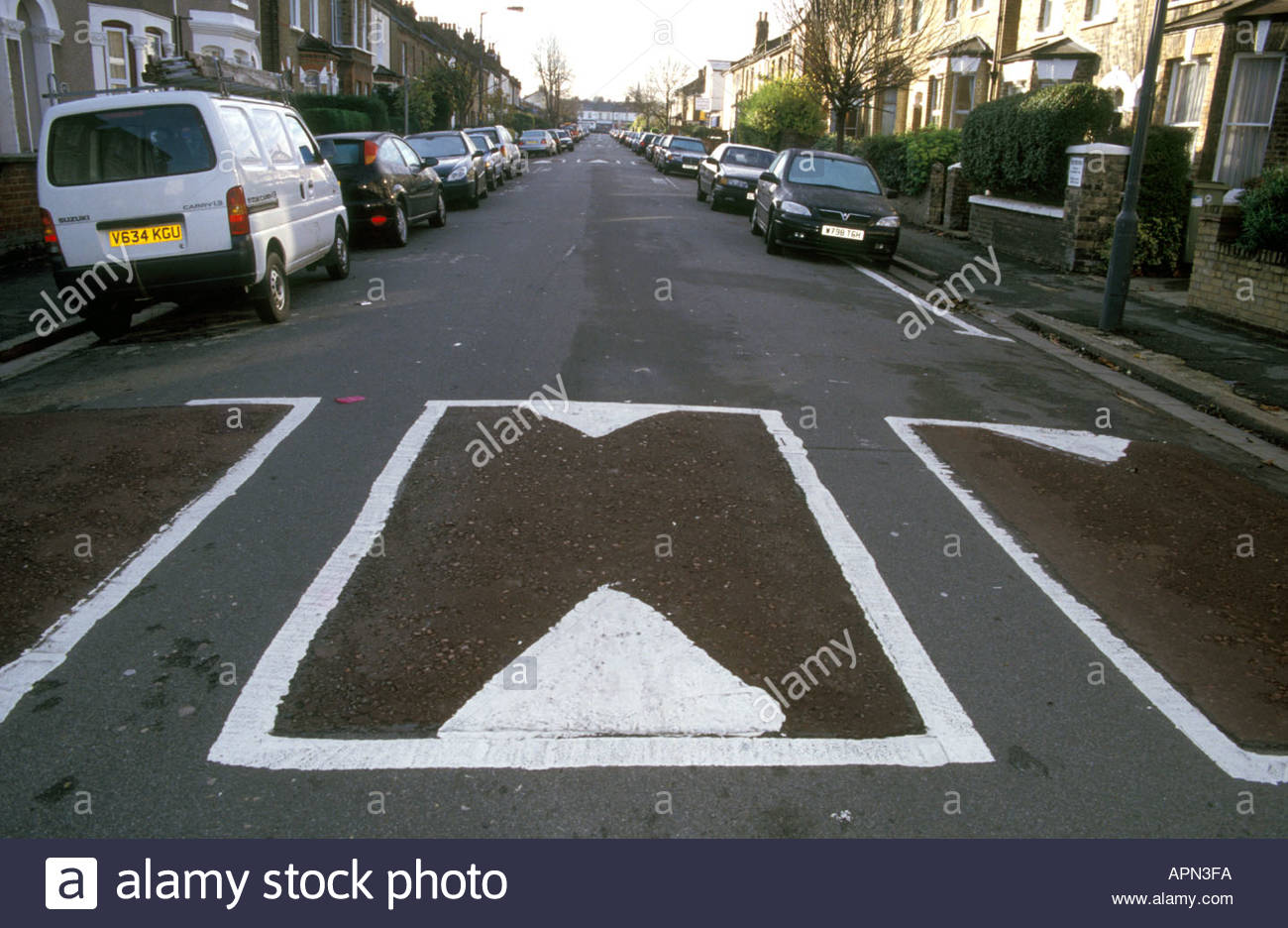 Speed Bumps Uk Stock Photos & Speed Bumps Uk Stock Images - Alamy