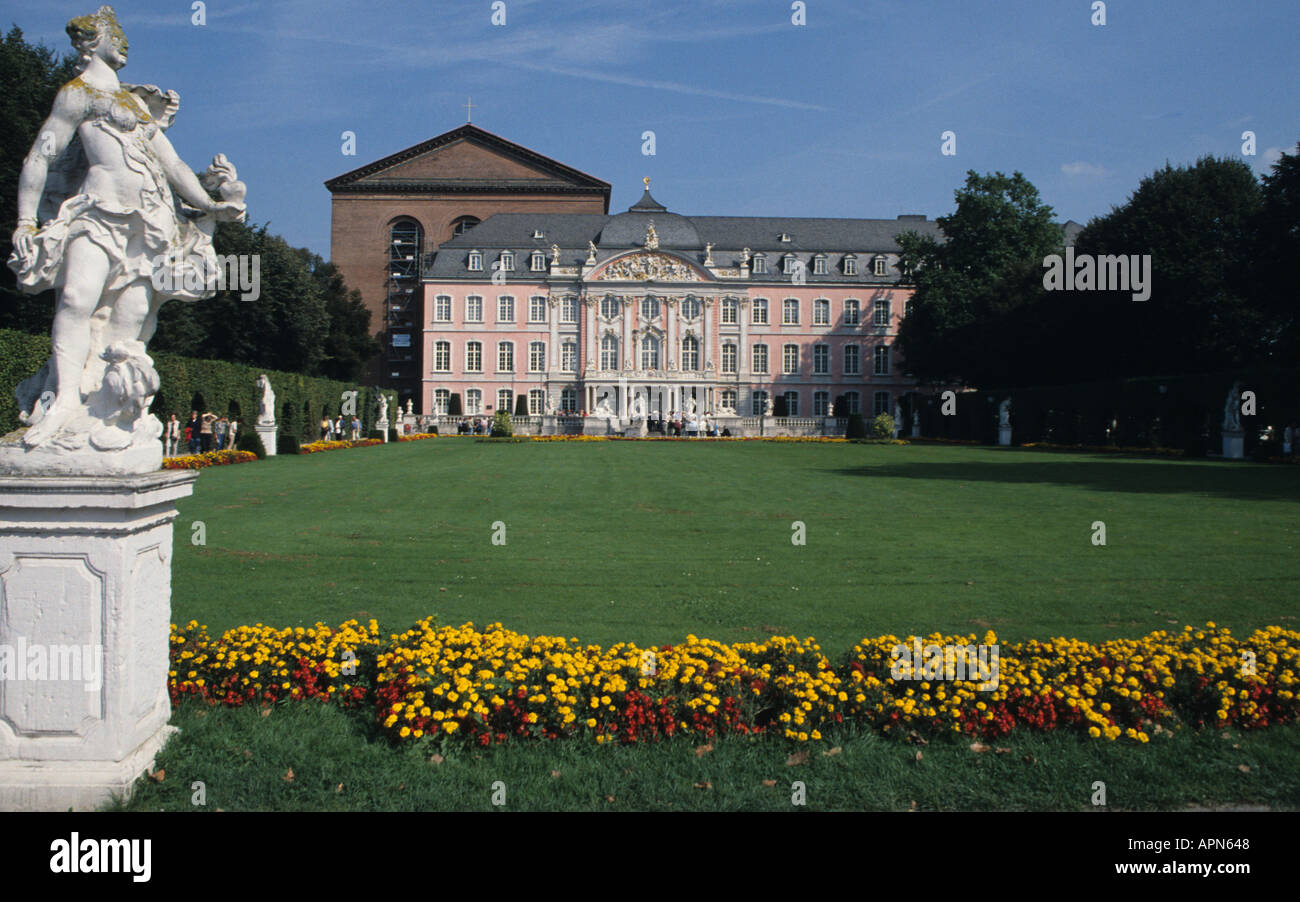 Episcopal palace from 18C built in front of Roman hall from 3rd C in ...
