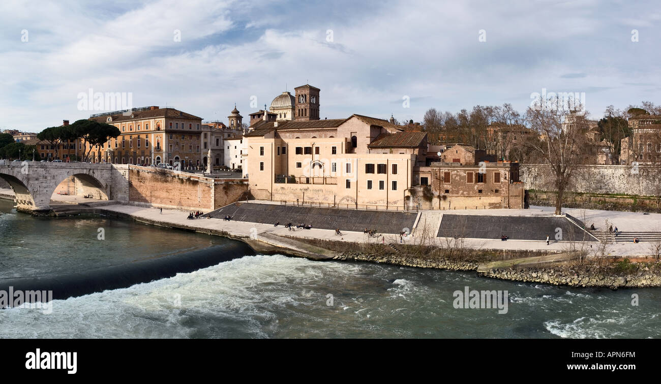 Isola Tiberina (Tiberina Island), Roma, Italy Stock Photo - Alamy