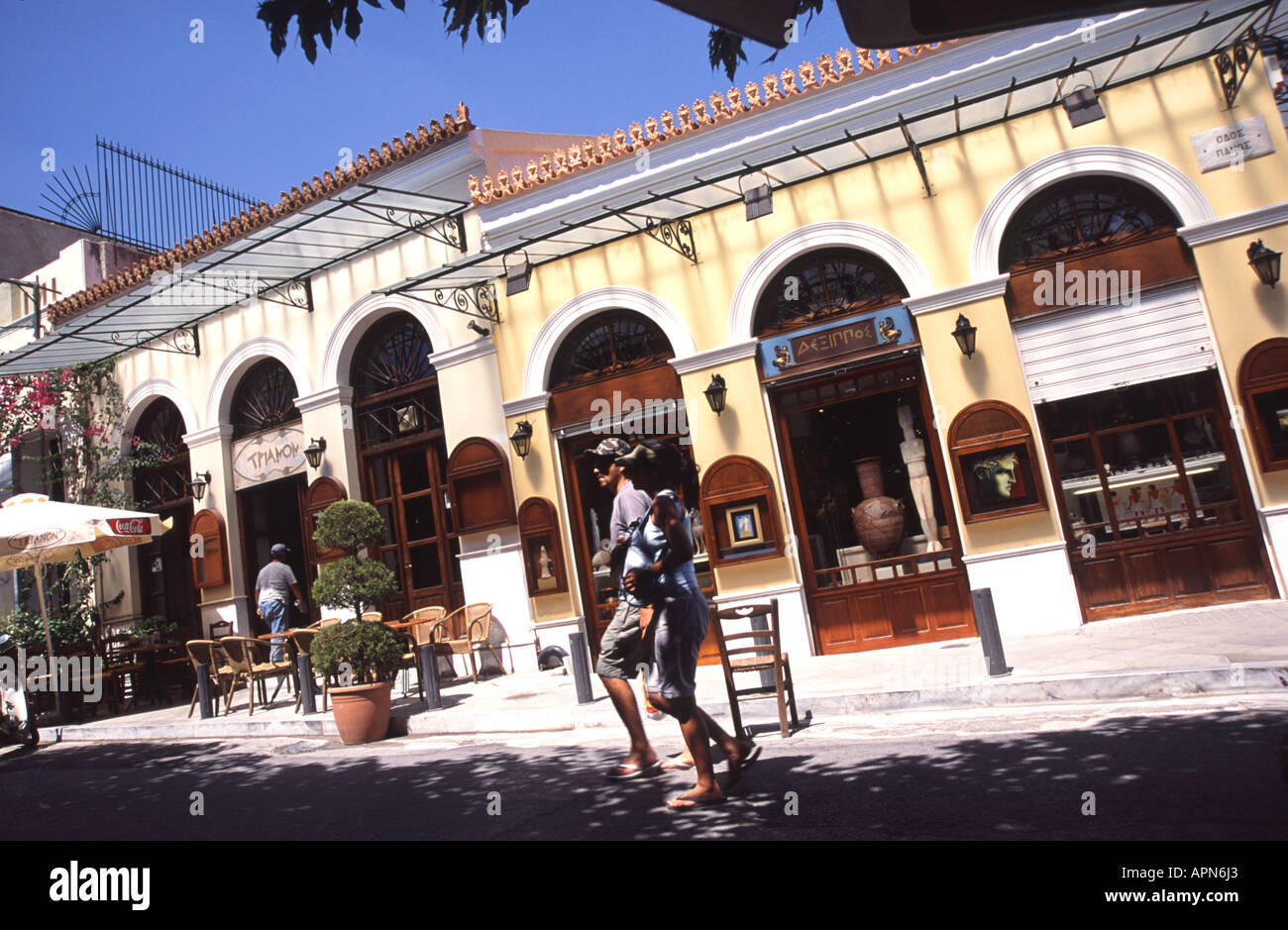 ATHENS Street scene in the Monastiraki district Stock Photo - Alamy